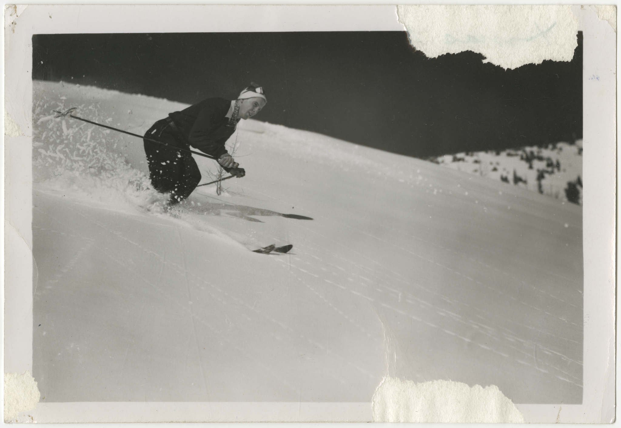 Dean Roberts at Snowbasin, December 1952 - Alf Engen Museum Foundation