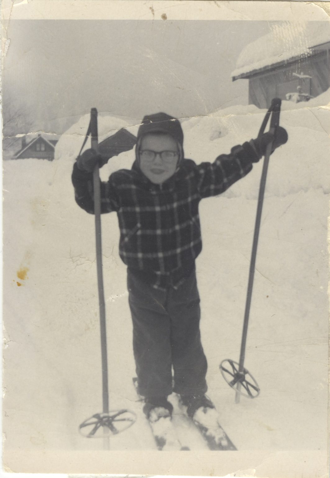 Five-year-old Ron Steele in Leavenworth, WA - Alf Engen Museum Foundation